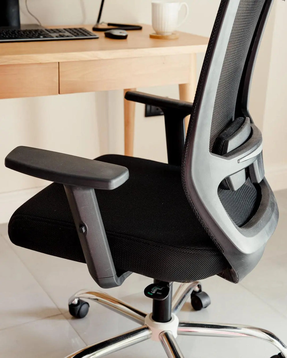 M5 Black Mesh Chair - Wasilaah UAE